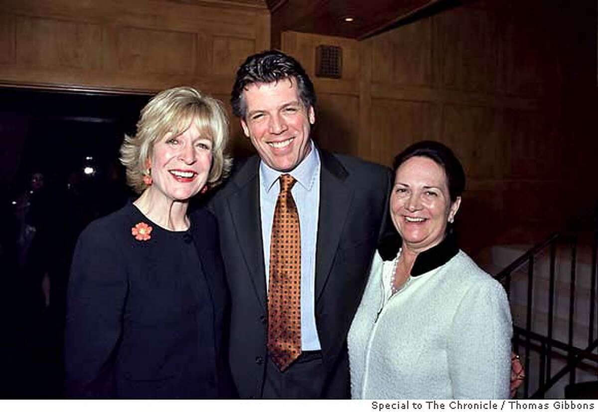 Larry Ellison's fairy-tale ending / Billionaire, novelist find true romance