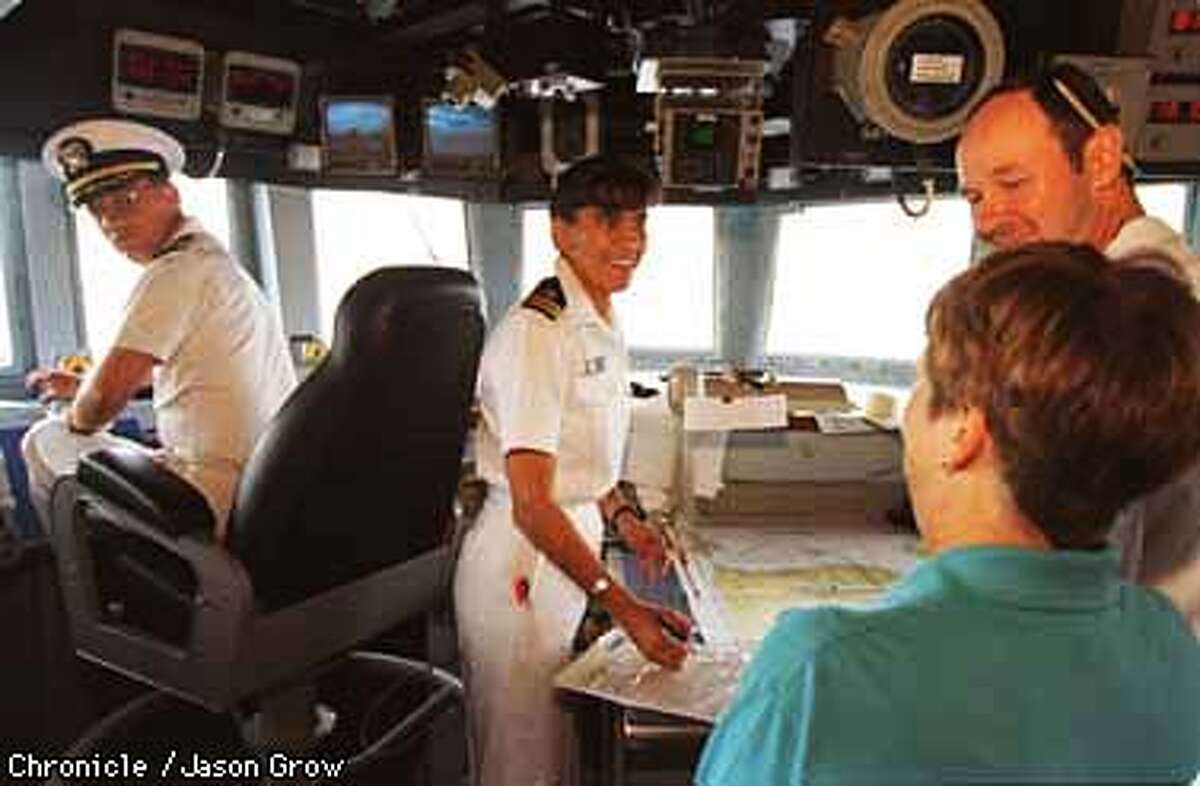 High-Tech Ship Joins Navy Fleet / Guided missile destroyer Hopper to be ...