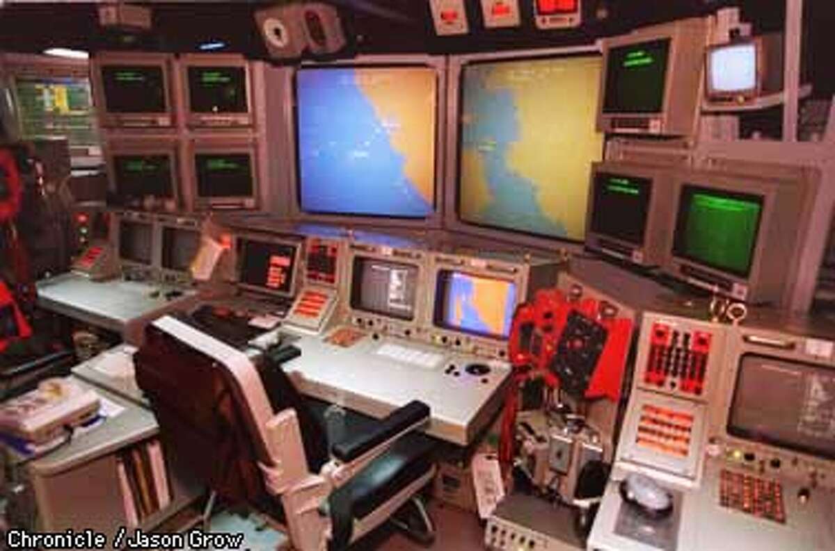 High-Tech Ship Joins Navy Fleet / Guided missile destroyer Hopper to be ...