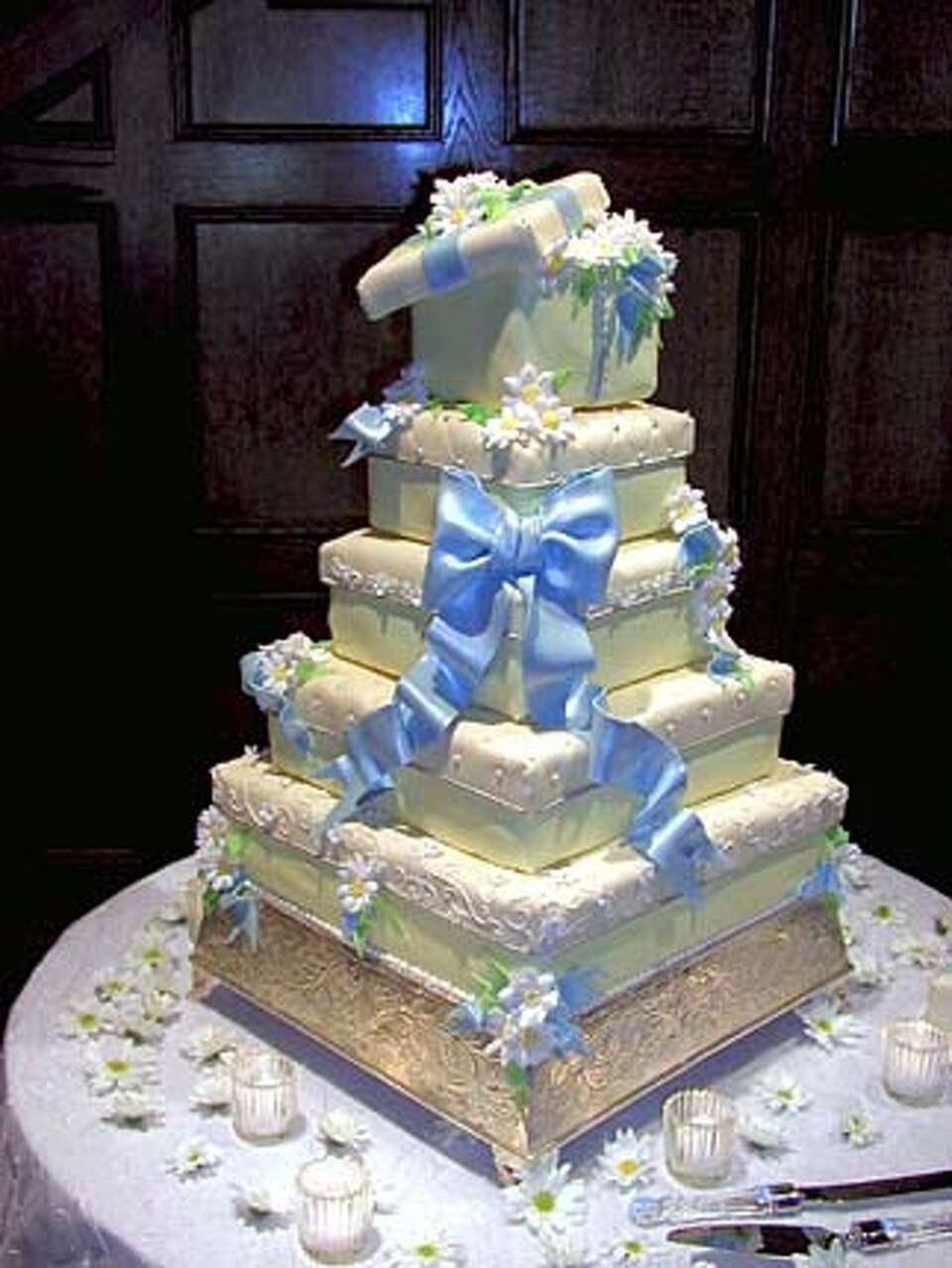 RECEPTION / Sugar High / Cake tasting with a cake addict