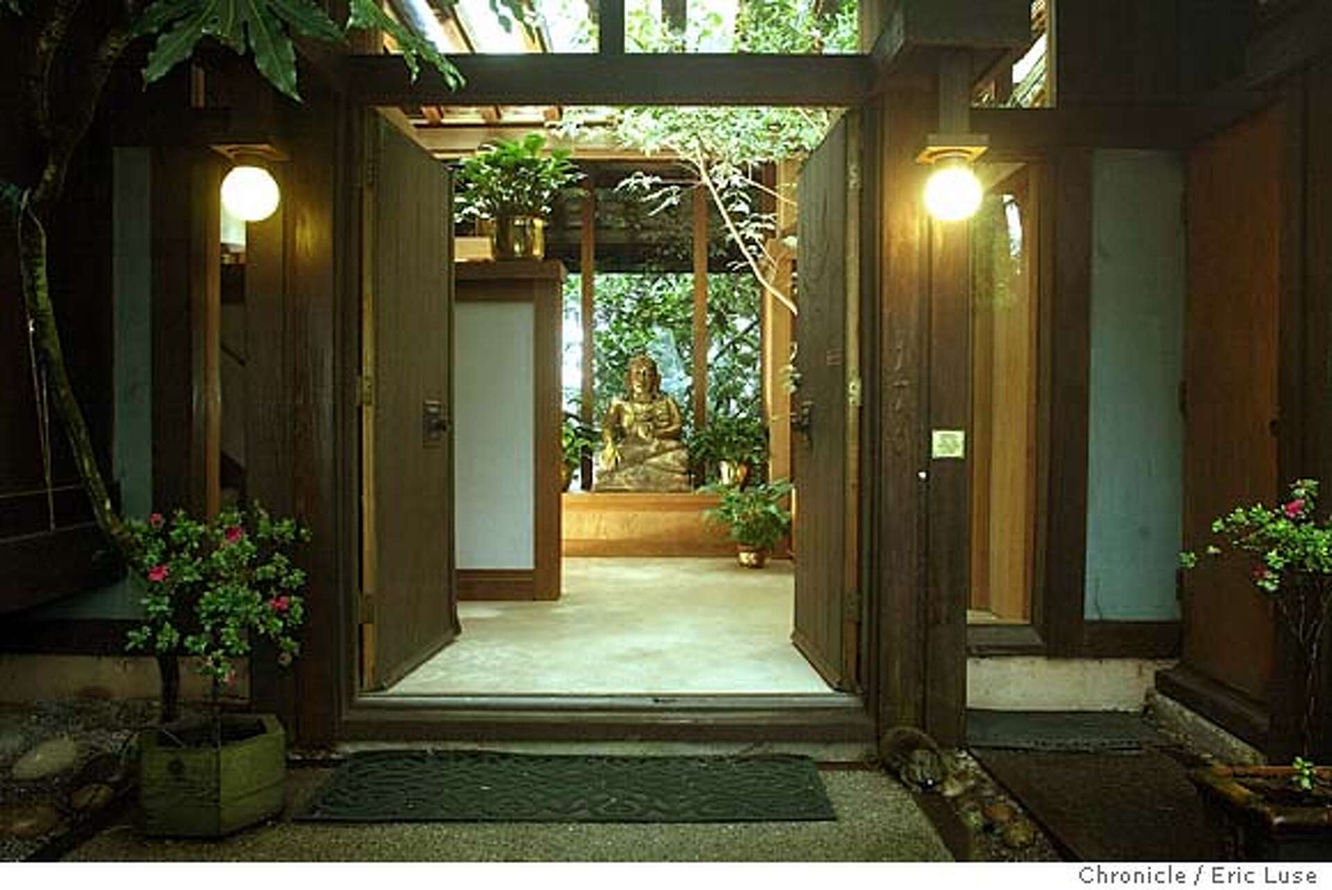 SIGNATURE STYLE / Warren Callister / Listening for architecture ...