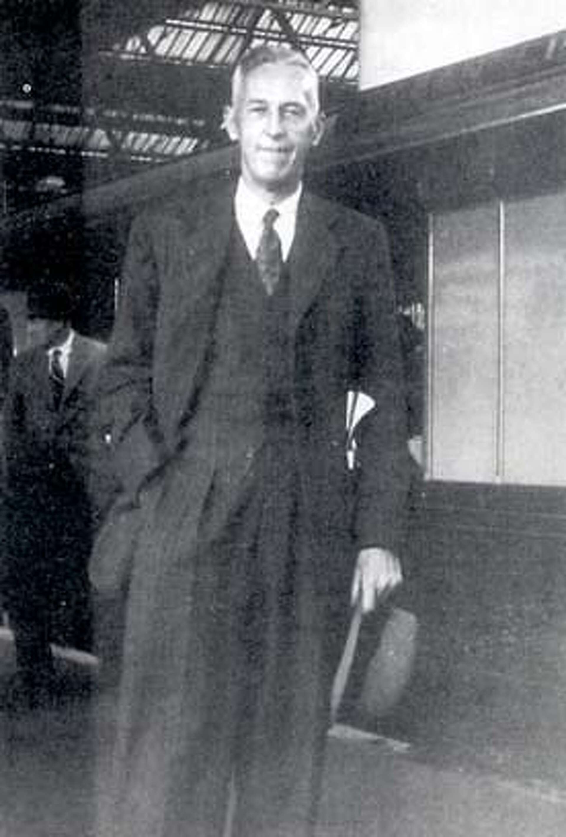 AA founder longed to be regular guy / Susan Cheever probes the deep ...