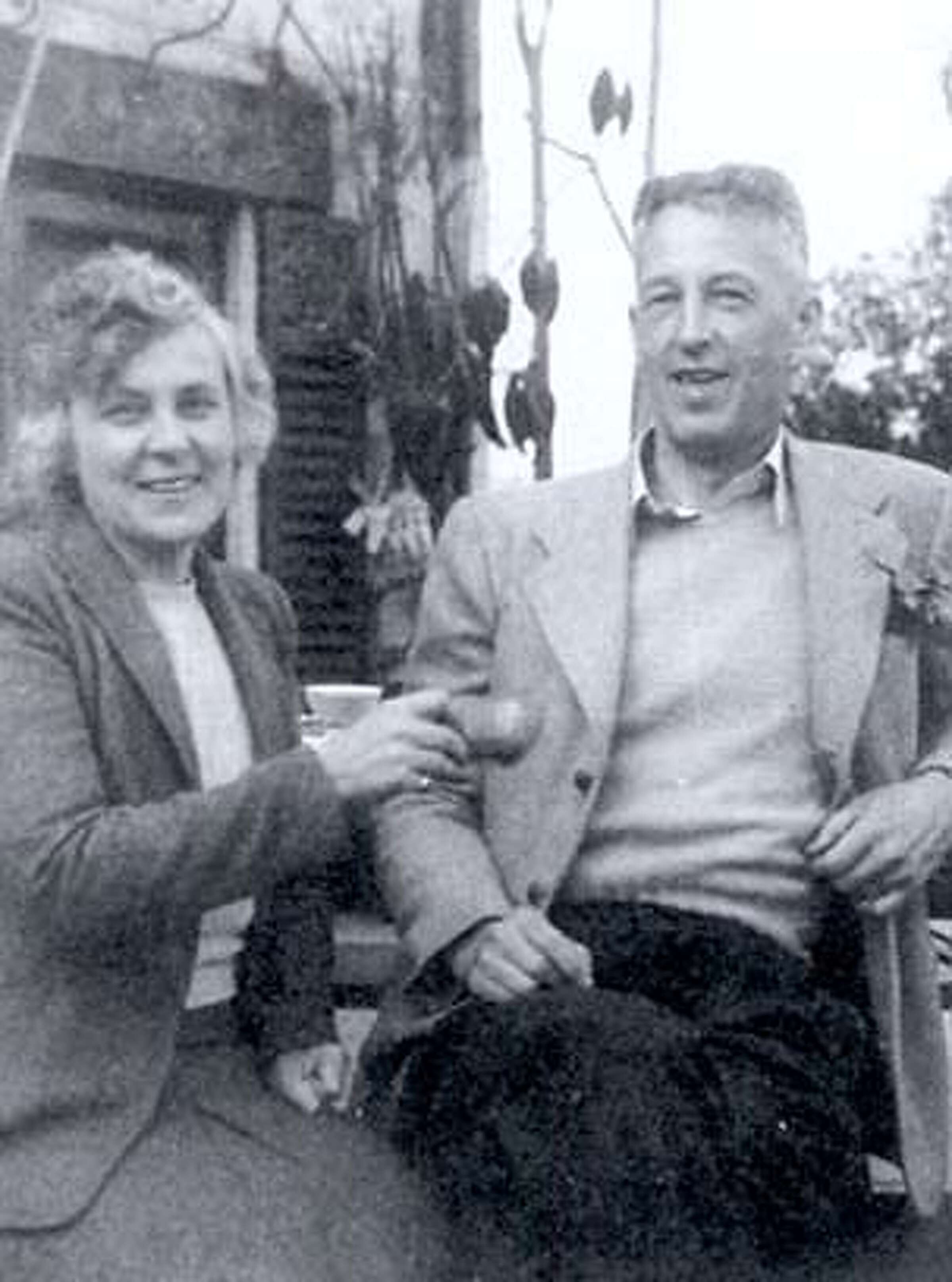 AA founder longed to be regular guy / Susan Cheever probes the deep ...