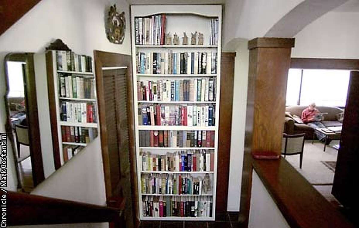 Niches are nice / Storage, display spaces turn up in unexpected areas