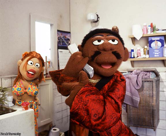 Calls of the wild / Puppets crank out comedy