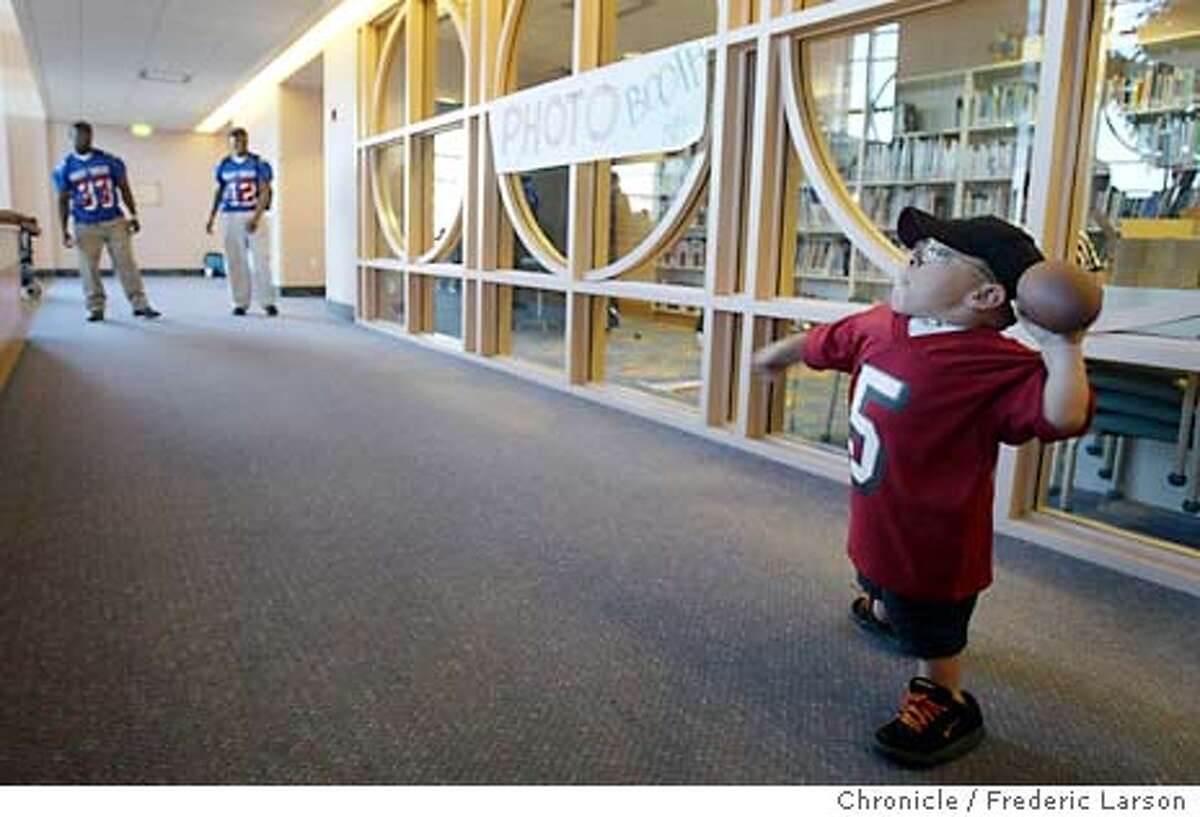 EAST-WEST SHRINE GAME / Parry gives and receives inspiration