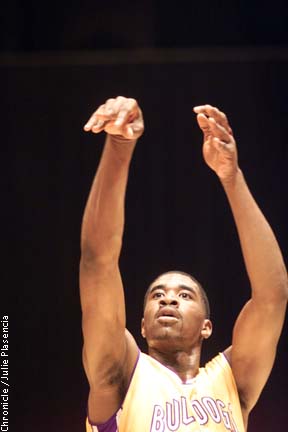 Hard-luck Powe decides on Cal / Oakland Tech star wants to stay home