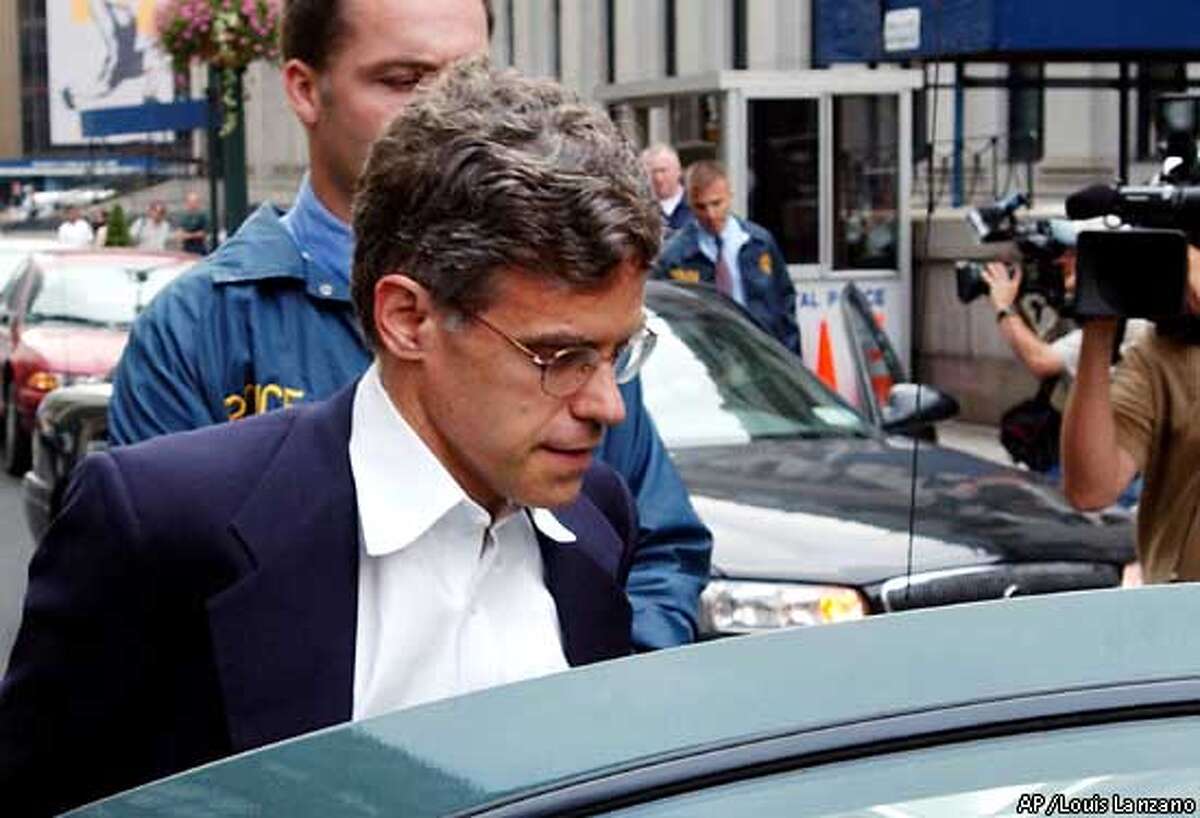 Cable-executive father, 2 sons arrested in $1 billion fraud case