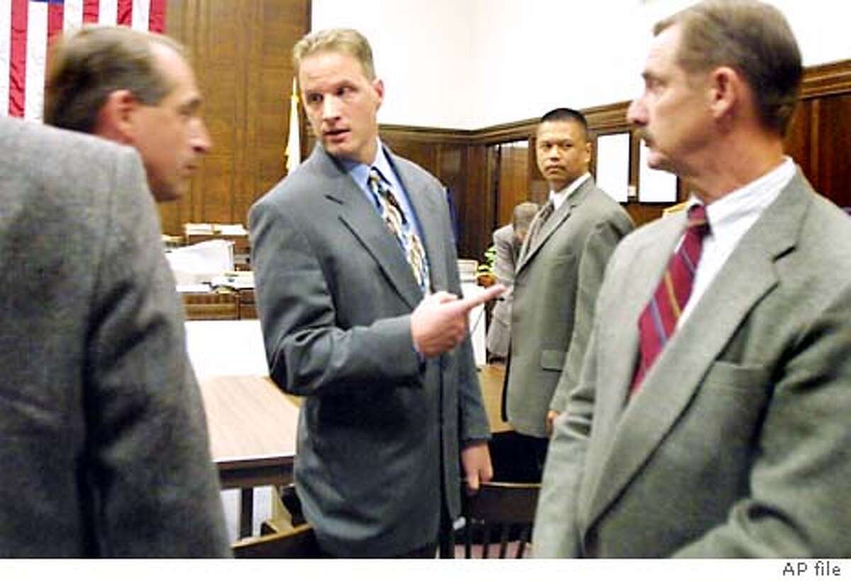 2003: THE BAY AREA IN REVIEW / New governor, S.F. police force woes ...