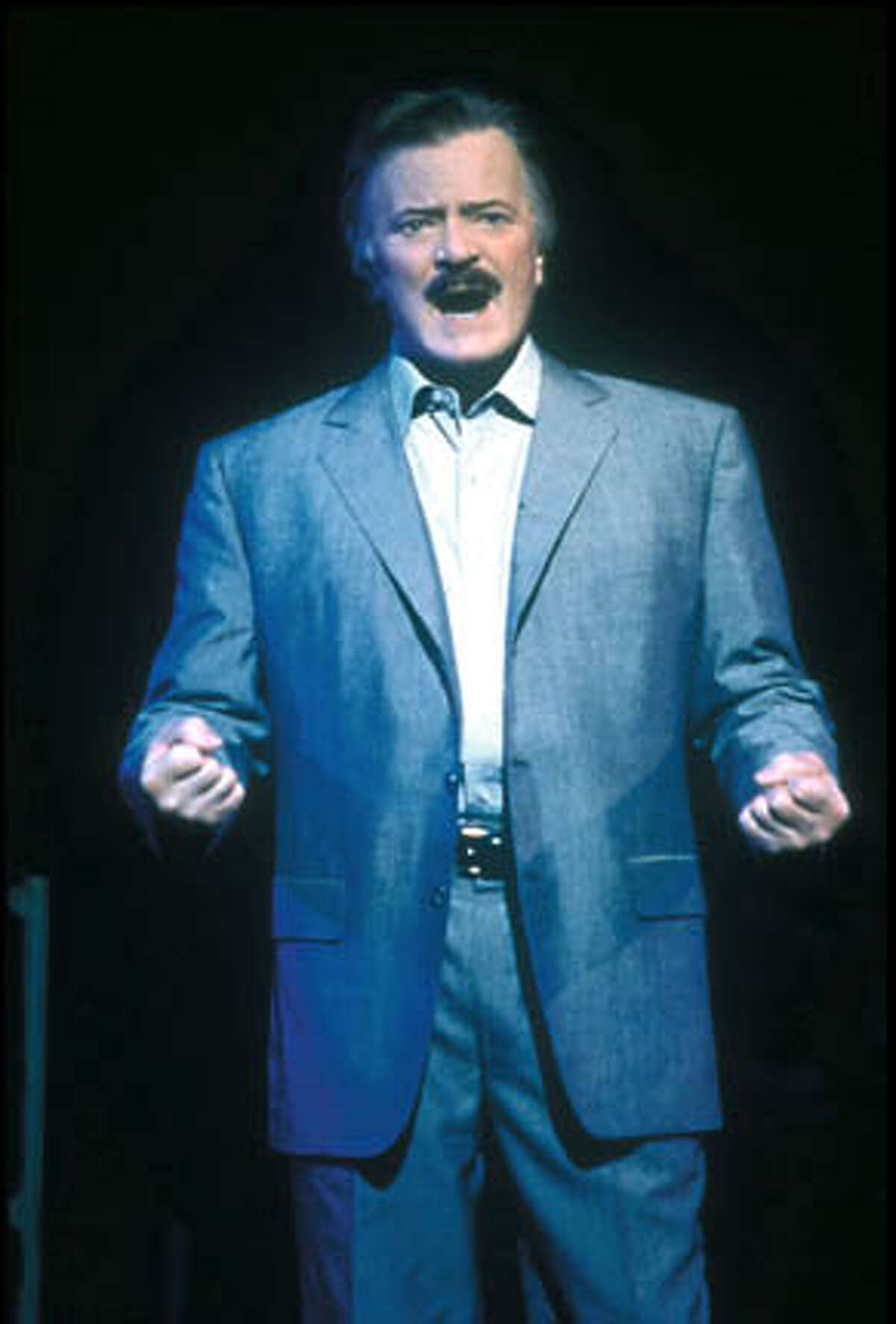 Robert Goulet, cockeyed optimist / Singer's back in 'South Pacific'