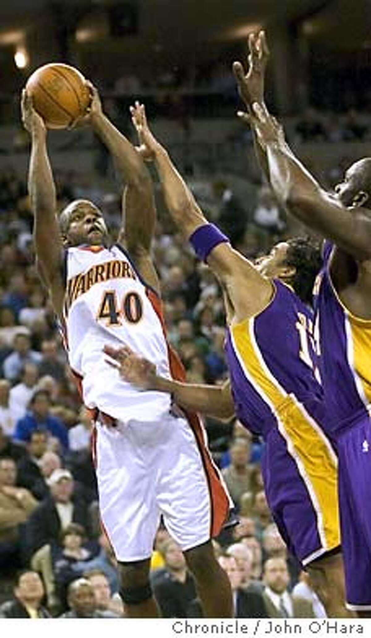 Warriors fail in clutch / Shaq stuffs Robinson on last play