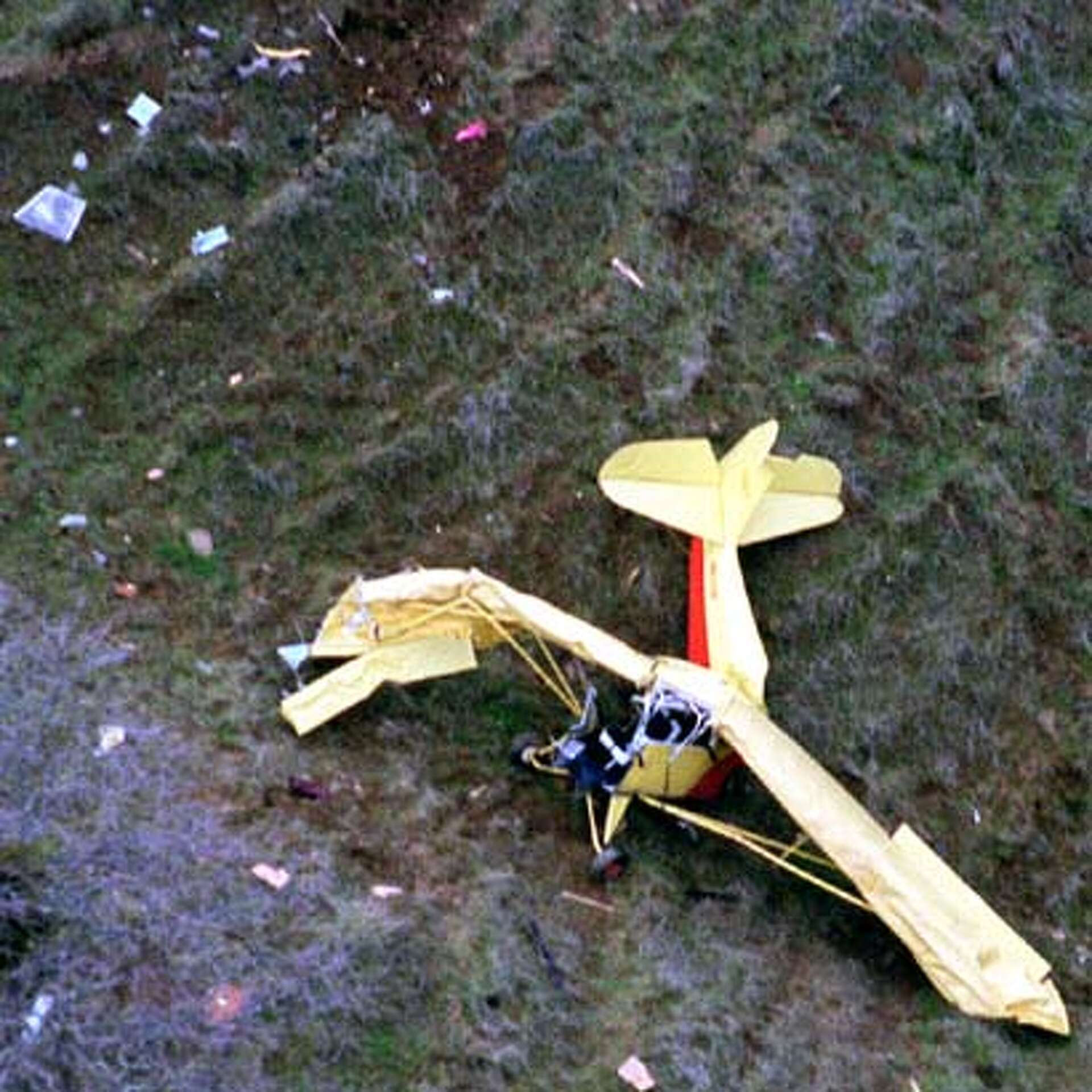 The little airplane that could / Two-seater takes off by itself, crash ...
