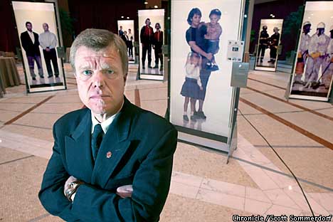 'Ground Zero' portraits honor survivors, rescuers