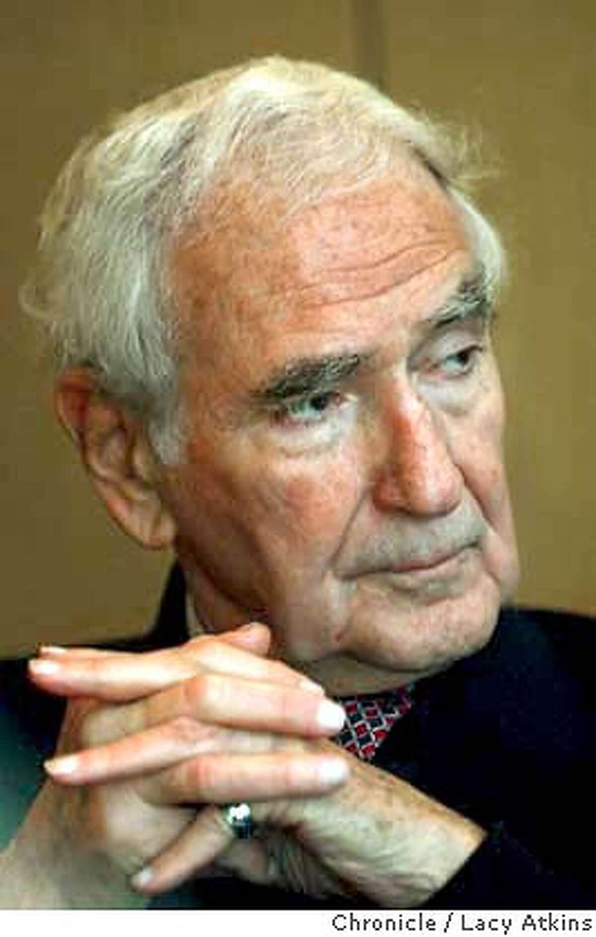 A father-son team that usually wins / Comcast leaders set sights on ...