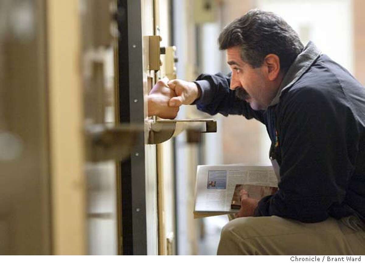 Inside youth justice system / Violence and gangs shape life in juvenile ...