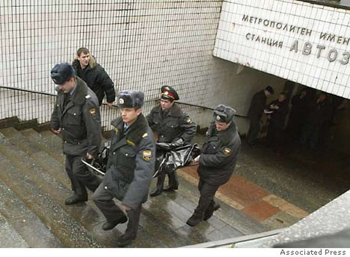 Chechens blamed for Russia blast / Bomb in Moscow subway train kills ...