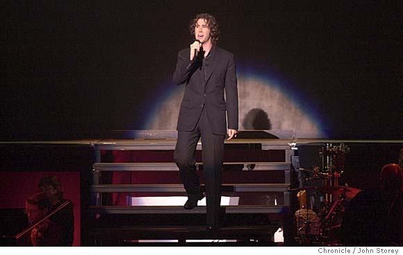 Groban brings musical comfort food to Paramount