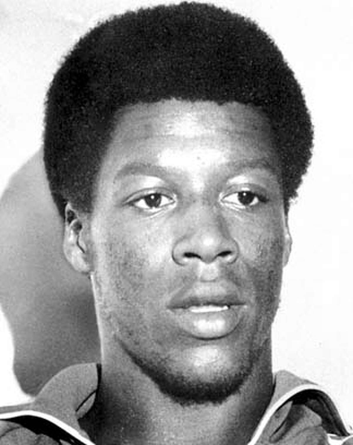 PROFILE / He's finding his control / Years after spinal-cord surgery ...