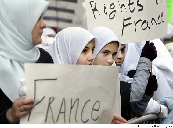 Worldwide protests over ban on religious symbols / French proposal ...