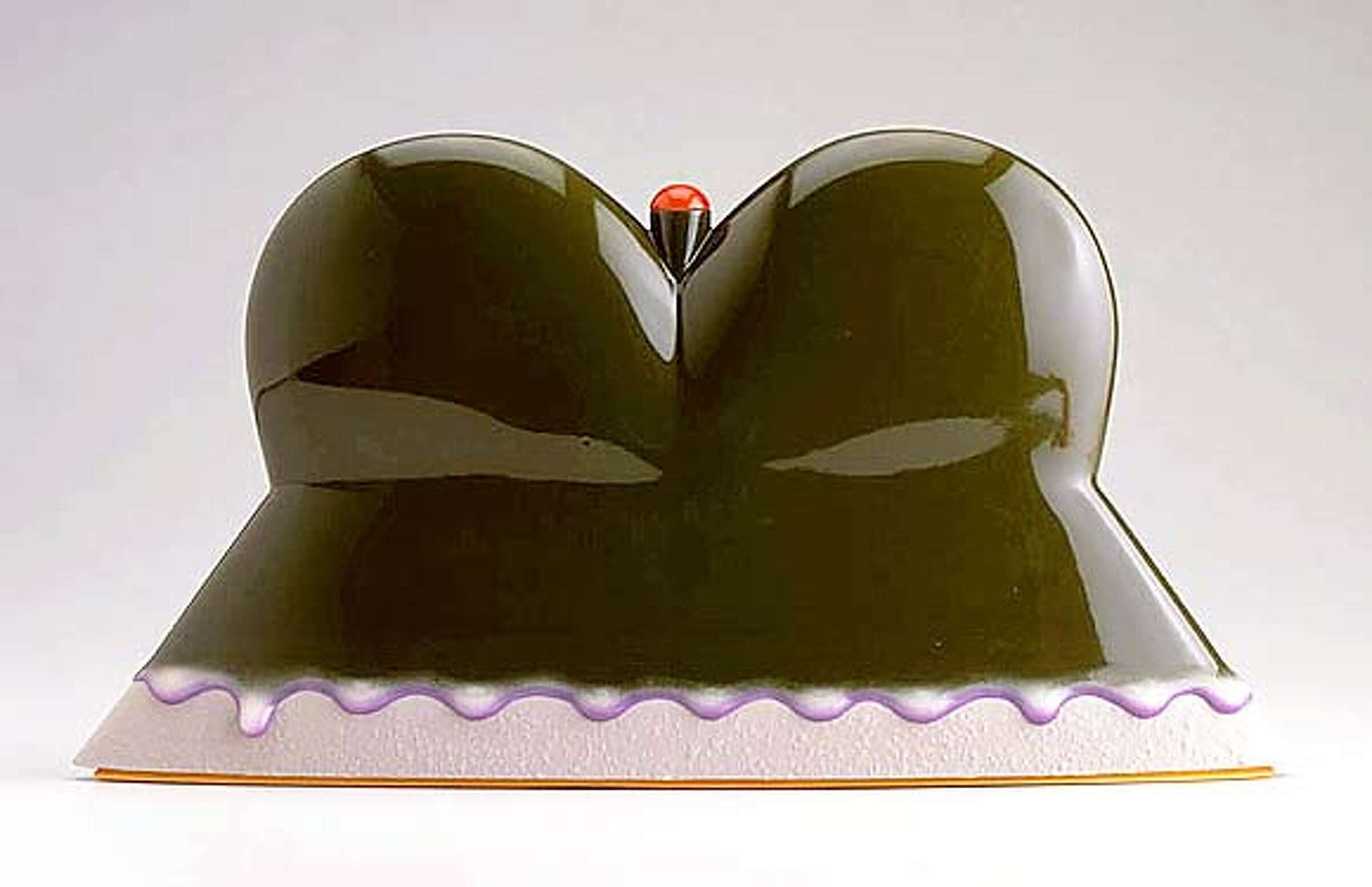 Ron Nagle, 'baron of sculptural intelligence,' works with the groove of ...