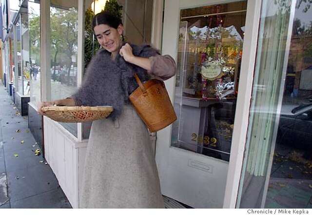 DESIGNING SURPRISE / Berkeley artist in paper proves you can't have ...