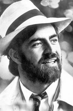 APPRECIATION / Alan Bates, dignified to the end