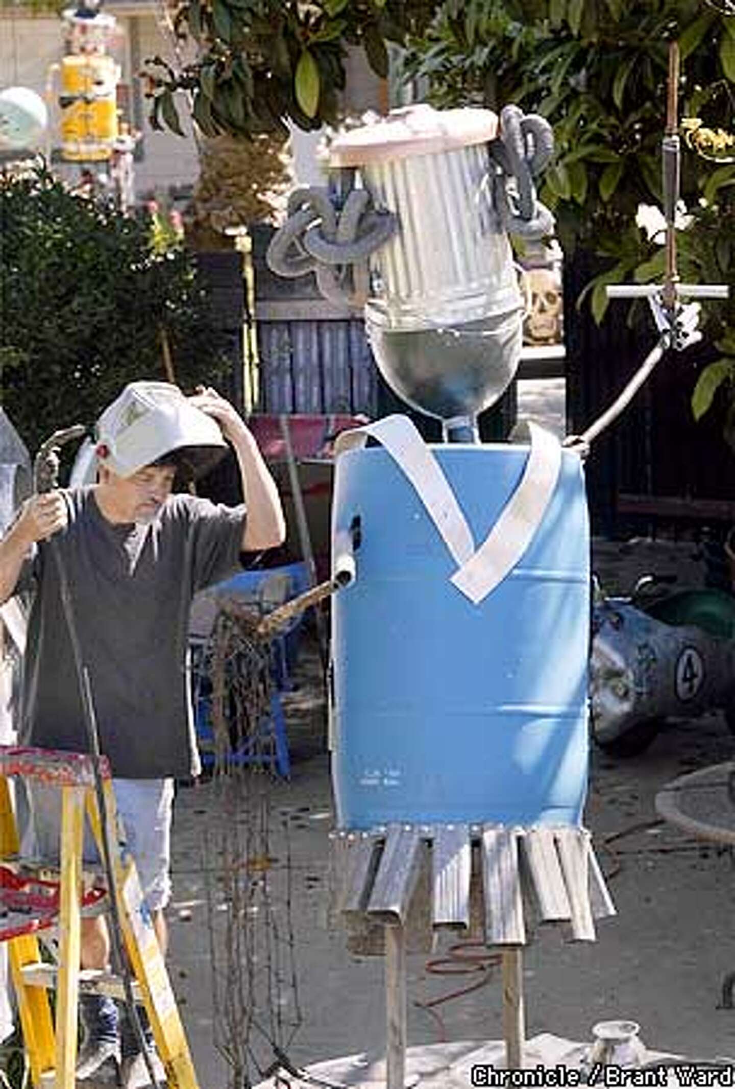 There's art on our lawn / Patrick Amiot takes junk to new heights and ...