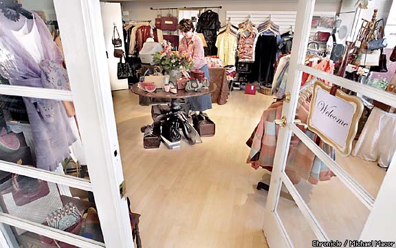 ON THE STREETS / Bay Area fashion by the block / Walnut Creek's turning ...