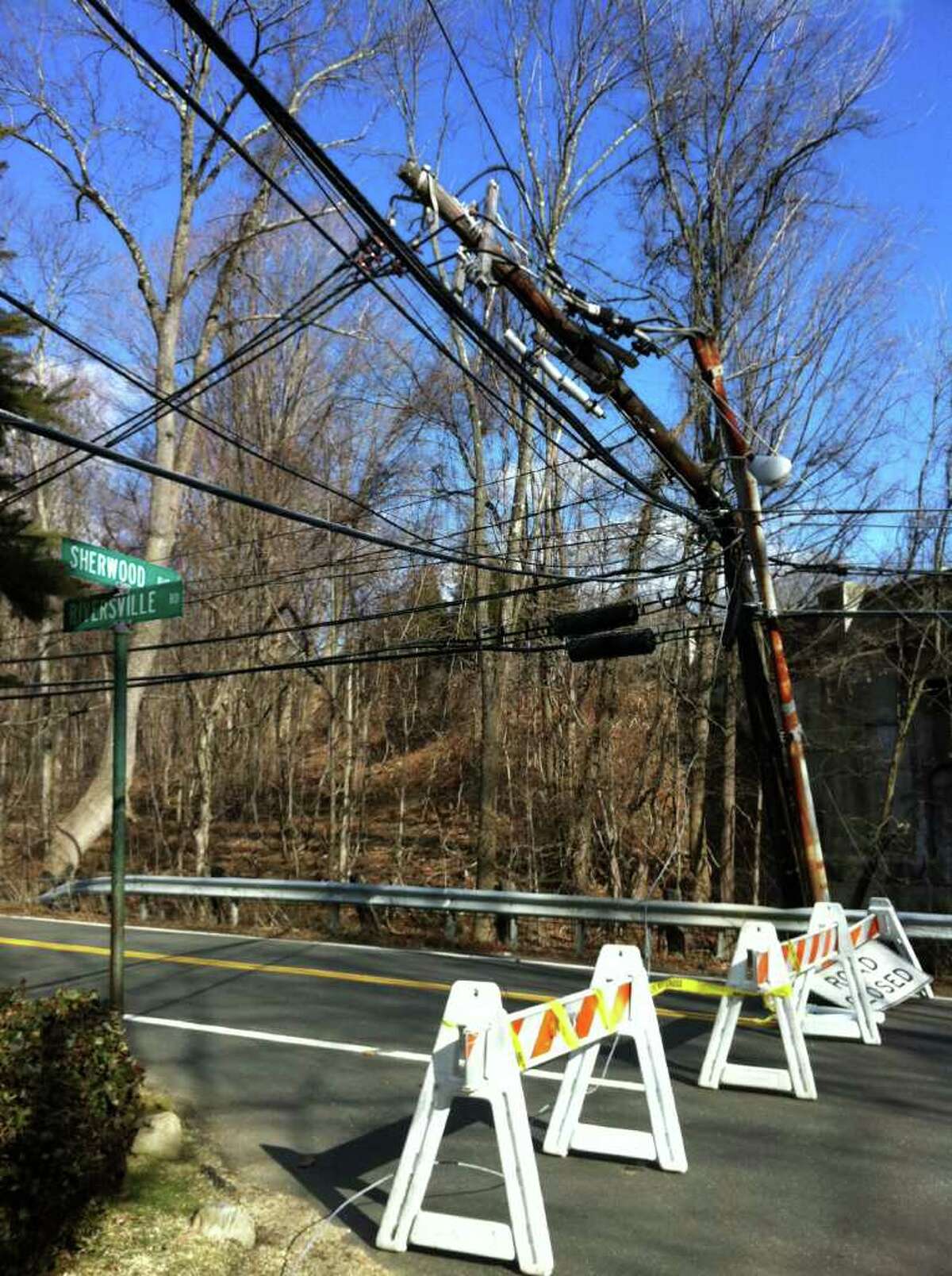 Truck takes down power lines