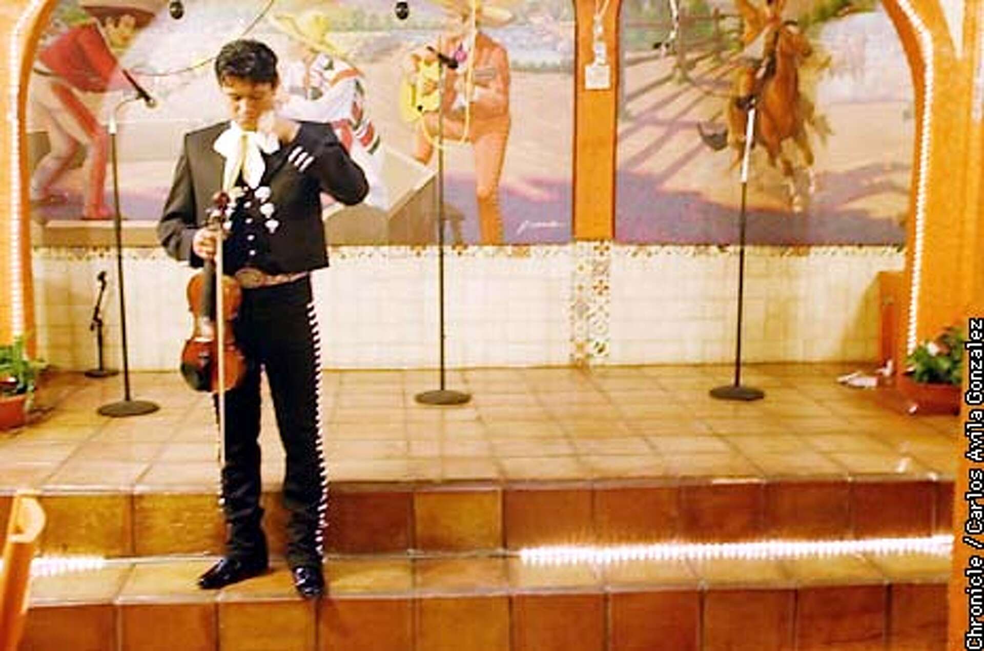 The changing face of Mariachi / Mexico's music enchants a new ...