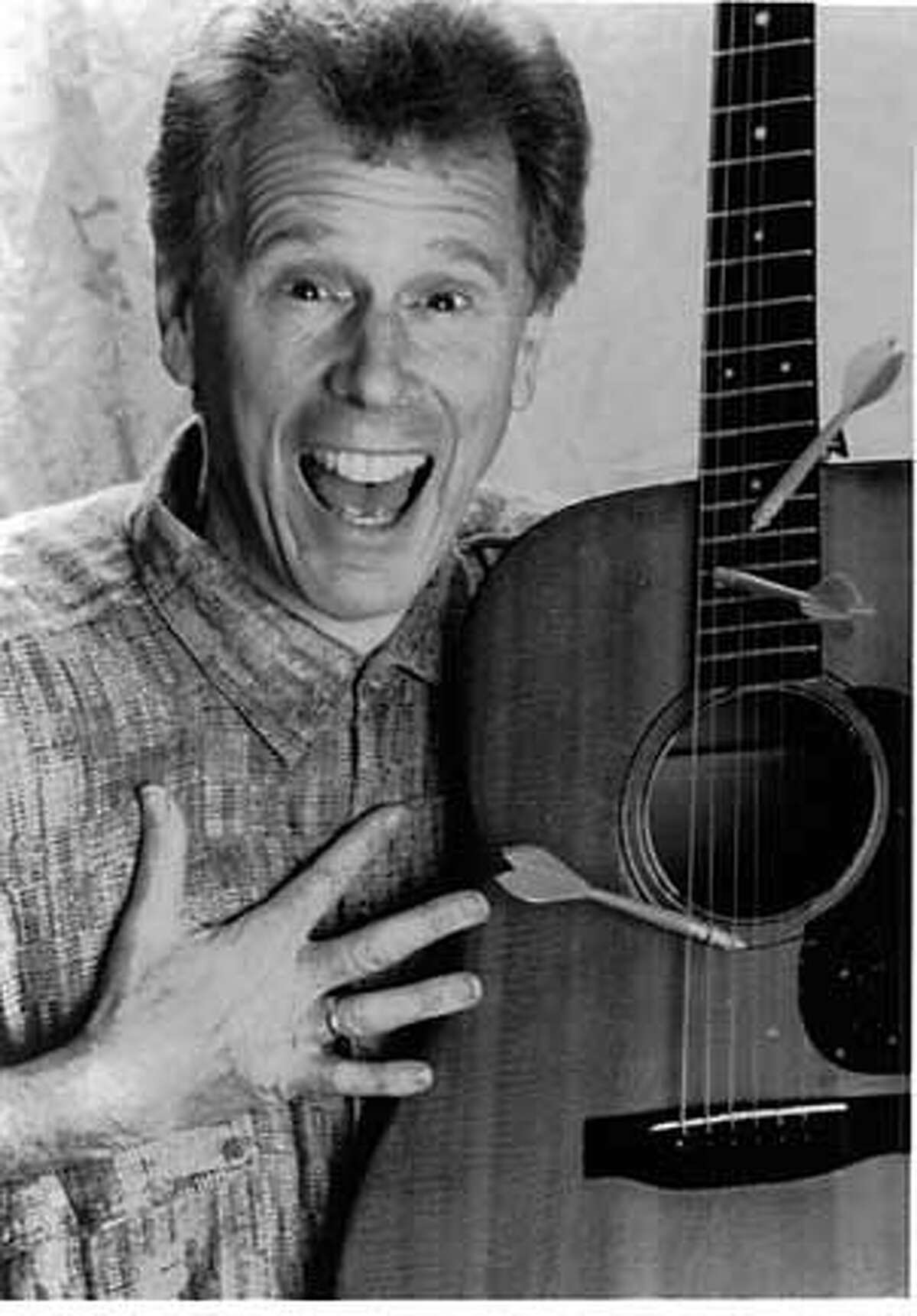 FRINGE BENEFITS / Singer's path back to grade school