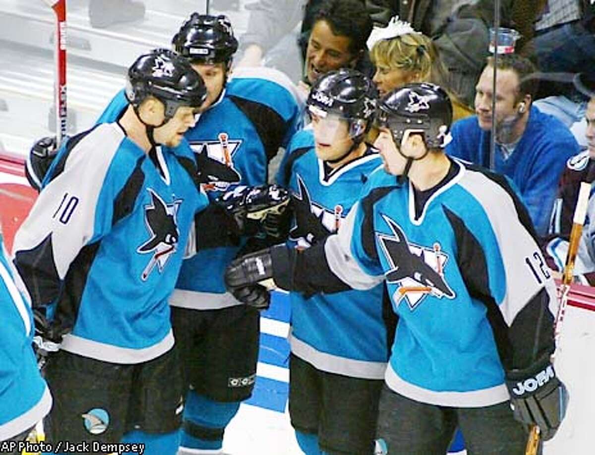 Advantage, Sharks / San Jose rebuffs Avs, takes 1-0 series lead