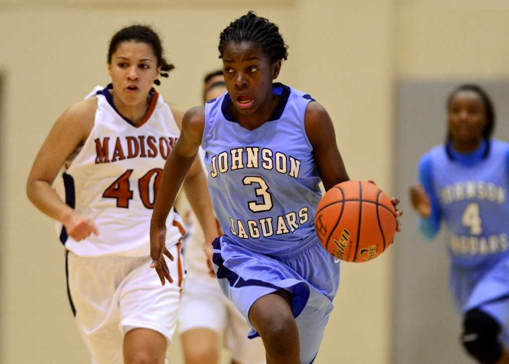 Jaguars hoops clinch first playoff berth