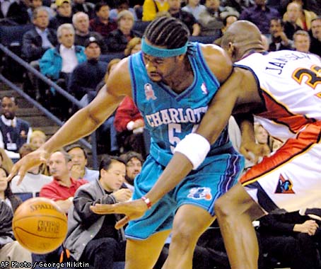 Warriors can't answer Hornets / Charlotte guards prove the difference