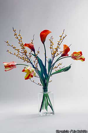 Festive flowers / Floral designers share their fresh ideas for ...