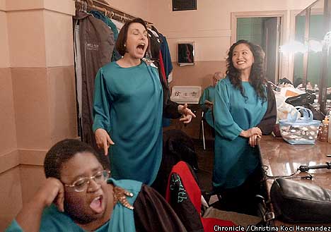 The healing sound of music / Gospel choir has crowd stomping and swaying