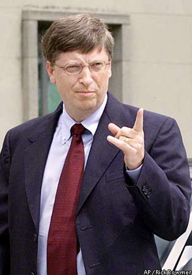 Restrained Gates testifies at trial / Microsoft chairman says states ...