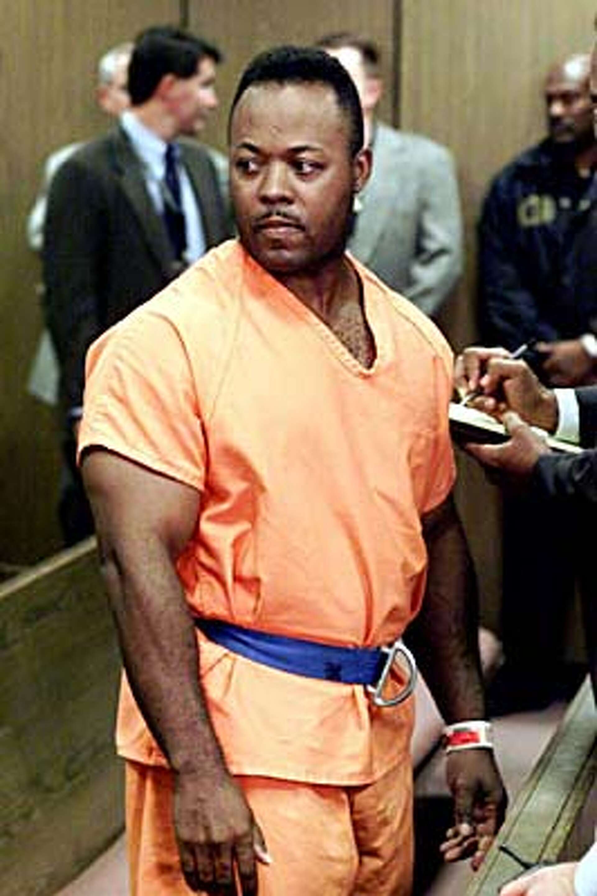 Ex-sheriff charged / Victorious opponent was assassinated in Georgia