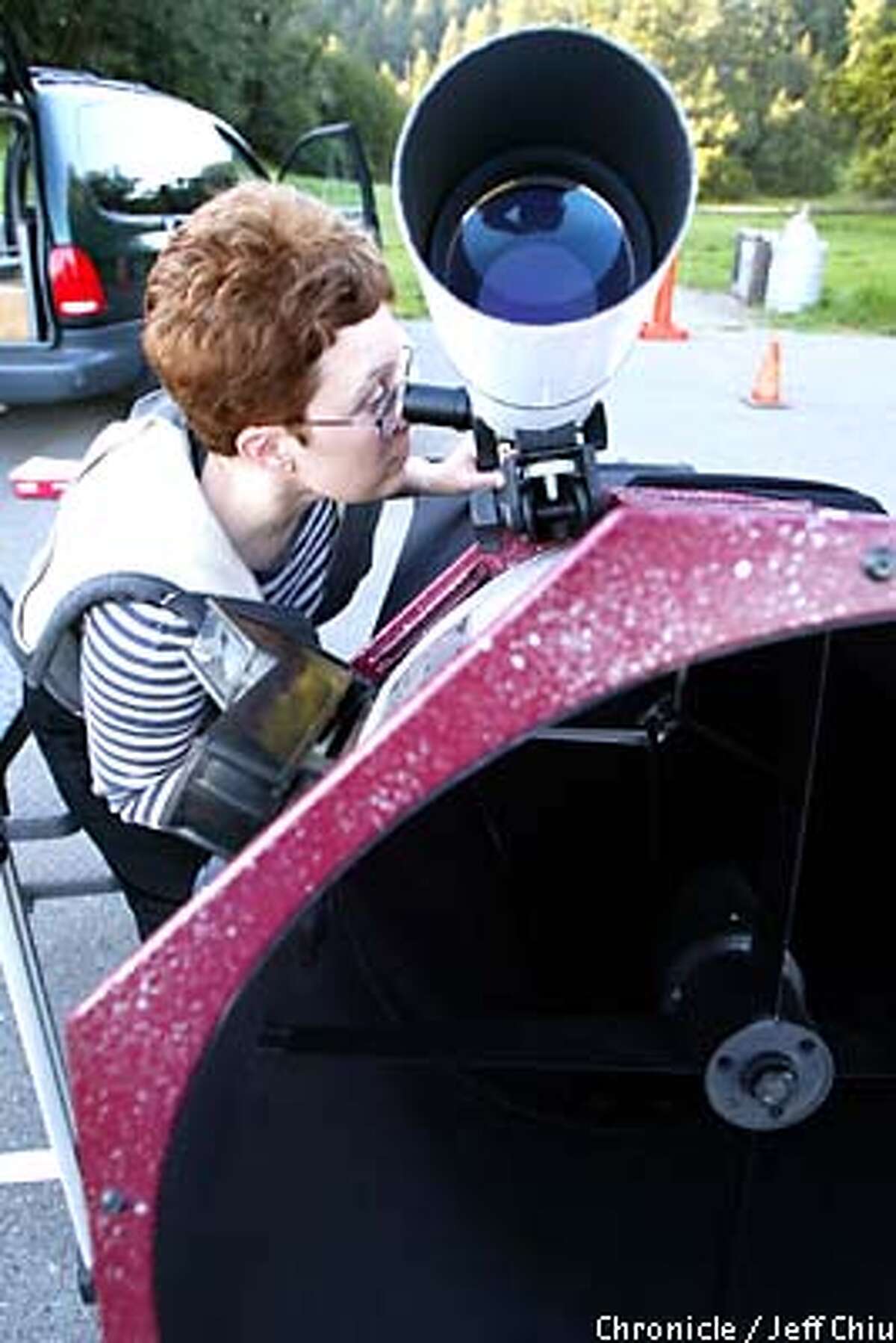 SCIENCE / Stargazers head for the hills on Astronomy Day / Amateur fans ...