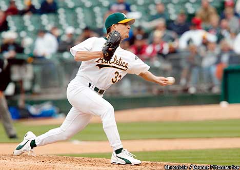 Venafro's success inspires family / For A's Venafro, accident becomes ...