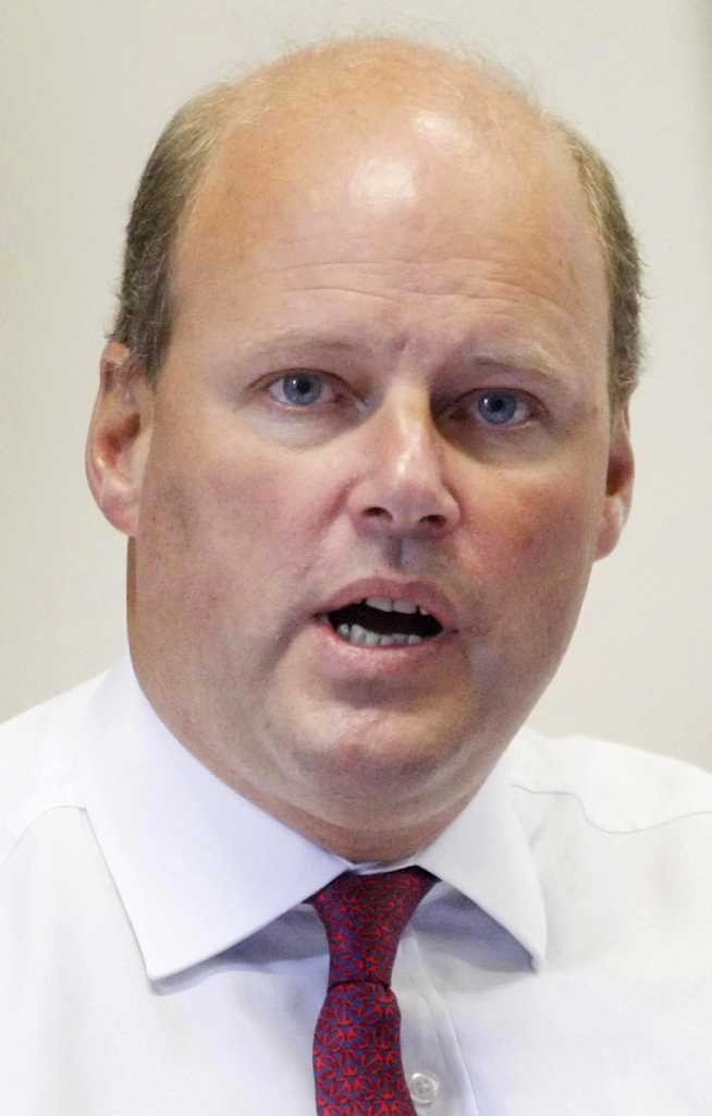 Politicians, union hail RBS CEO's bonus refusal