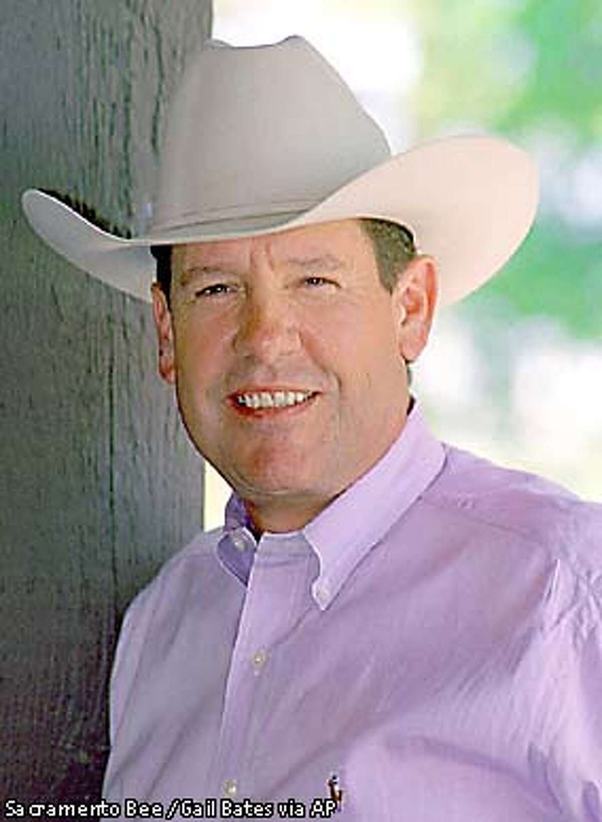 Wife's bizarre confession in poisoning / Secretary also charged in ...