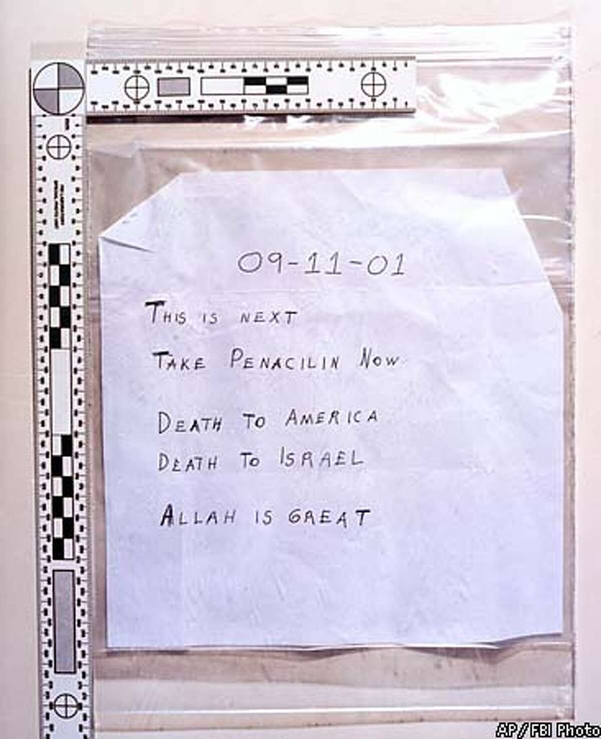 Anthrax scare strikes close to White House / Traces of bacteria ...