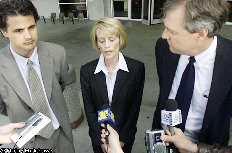 Condit's wife sues Enquirer / $10 million demanded over 'untrue' story ...