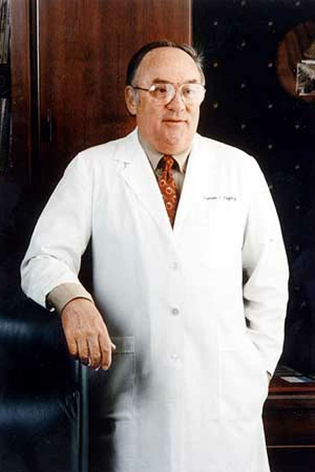 Profile / Thomas Fogarty / Stanford doctor to be honored for inventions