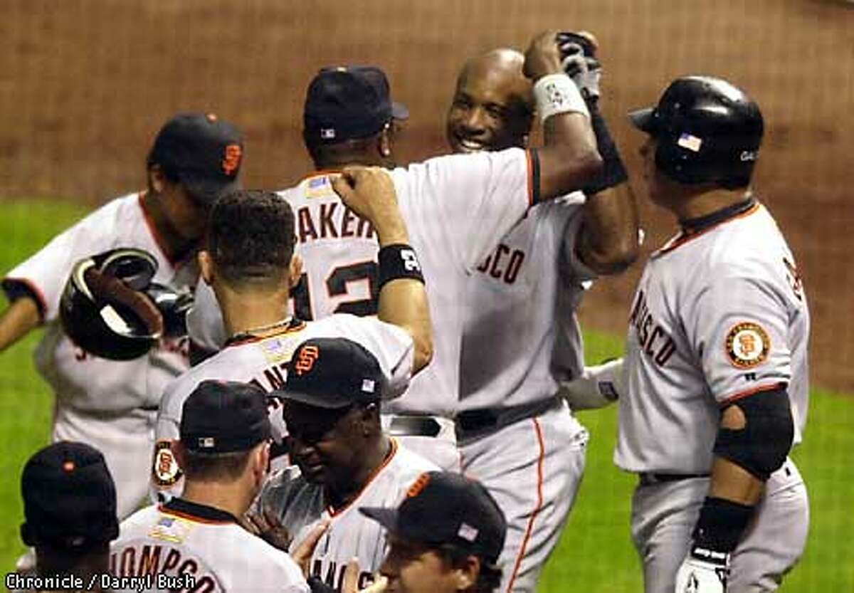 70 HITTING THE MARK / Bonds matches home-run record