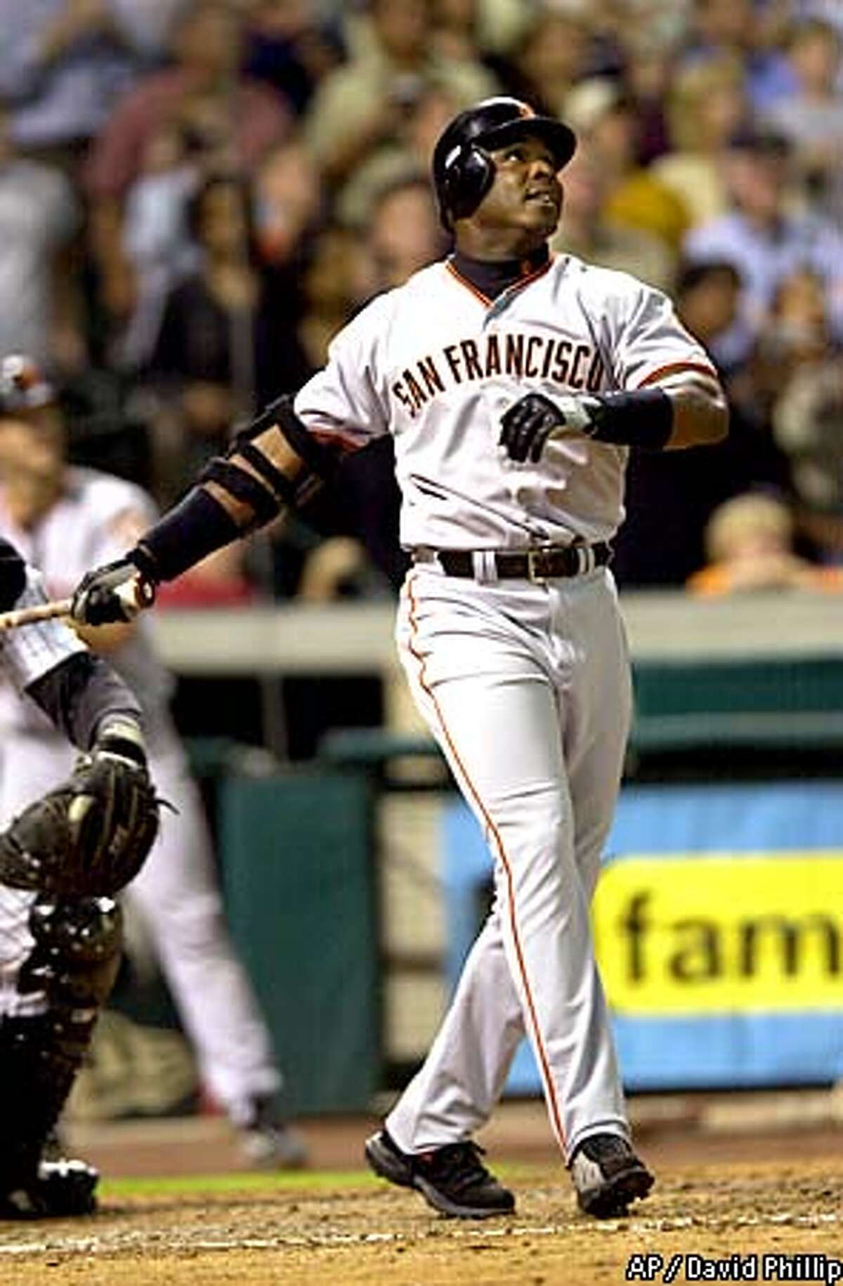 Barry Bonds 70 / 454-foot shot ties McGwire's mark