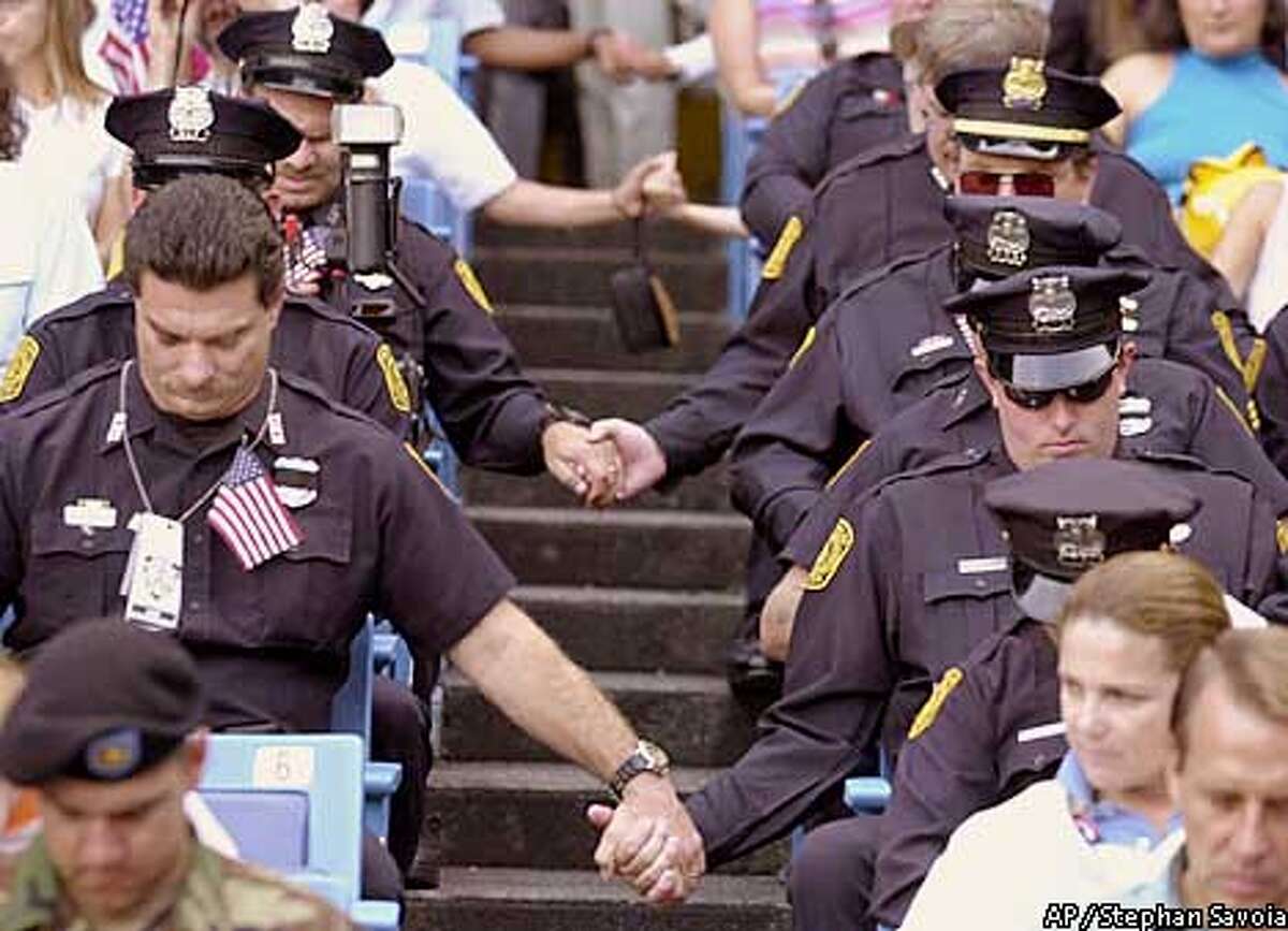 New York memorial stirs souls / 30,000 grieve, pray together at Yankee ...