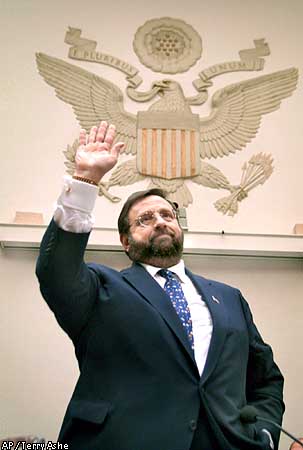 Pension funds say SEC chief Pitt unfit for Enron probe