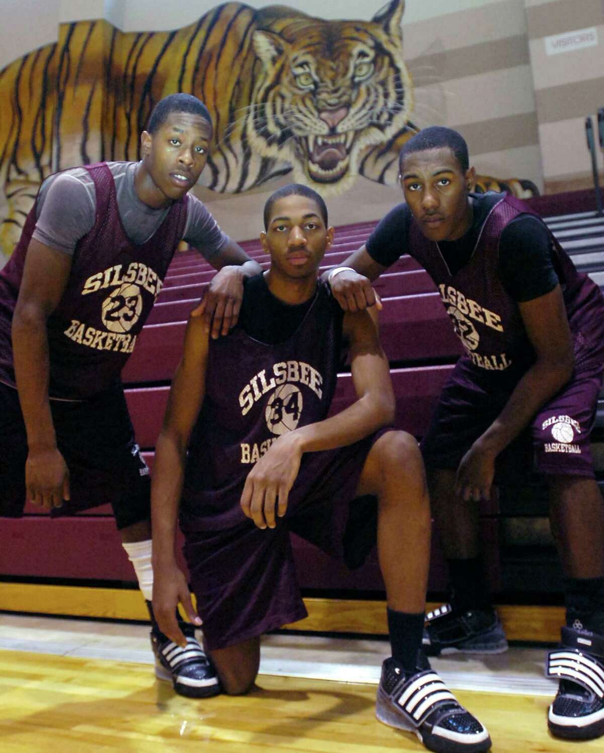 Former Silsbee basketball standout Stallworth has left Cedar Valley ...